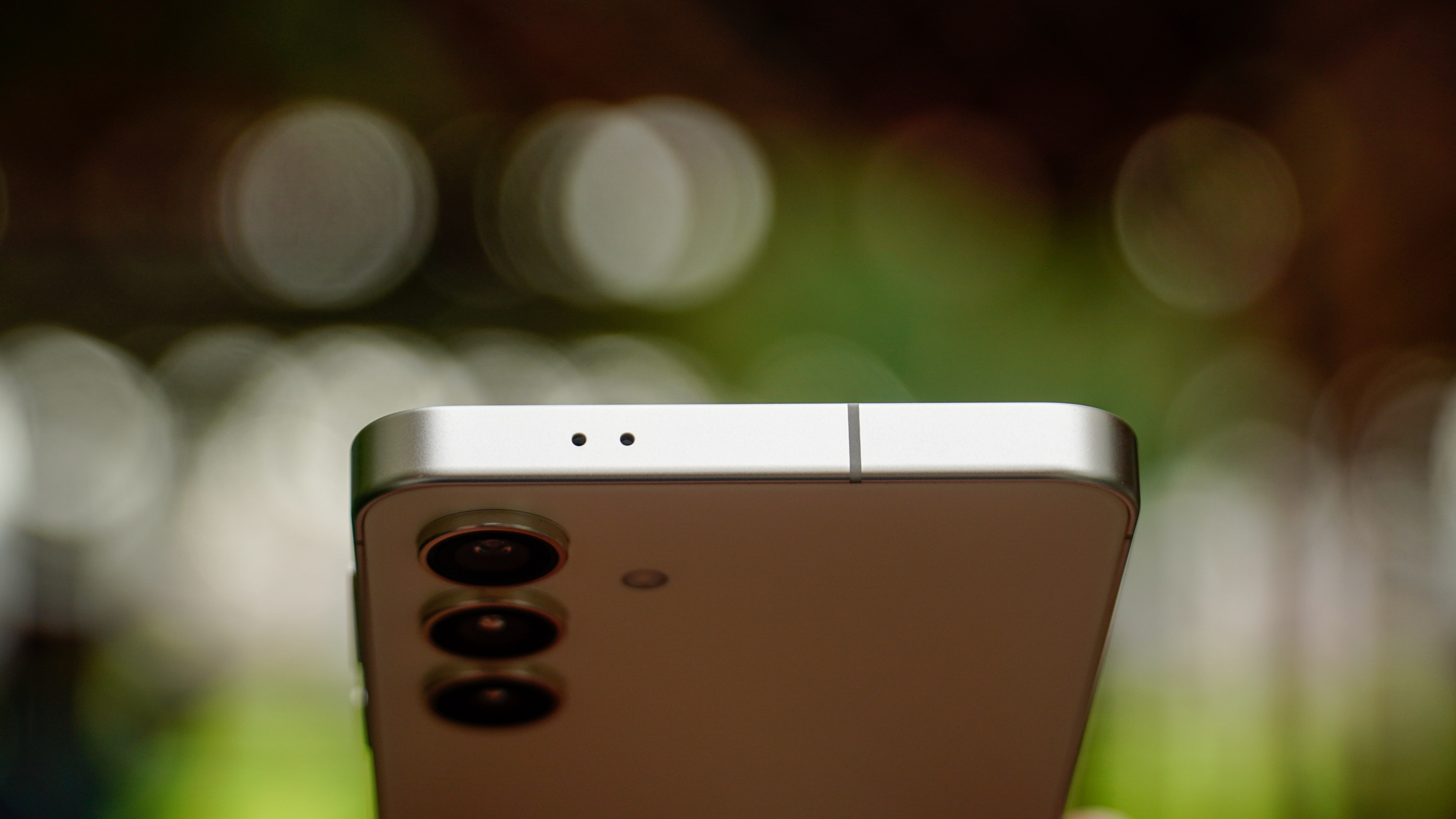 Đánh giá Samsung Galaxy S24: Flagship Android nhỏ gọn cực chất lượng ở ...