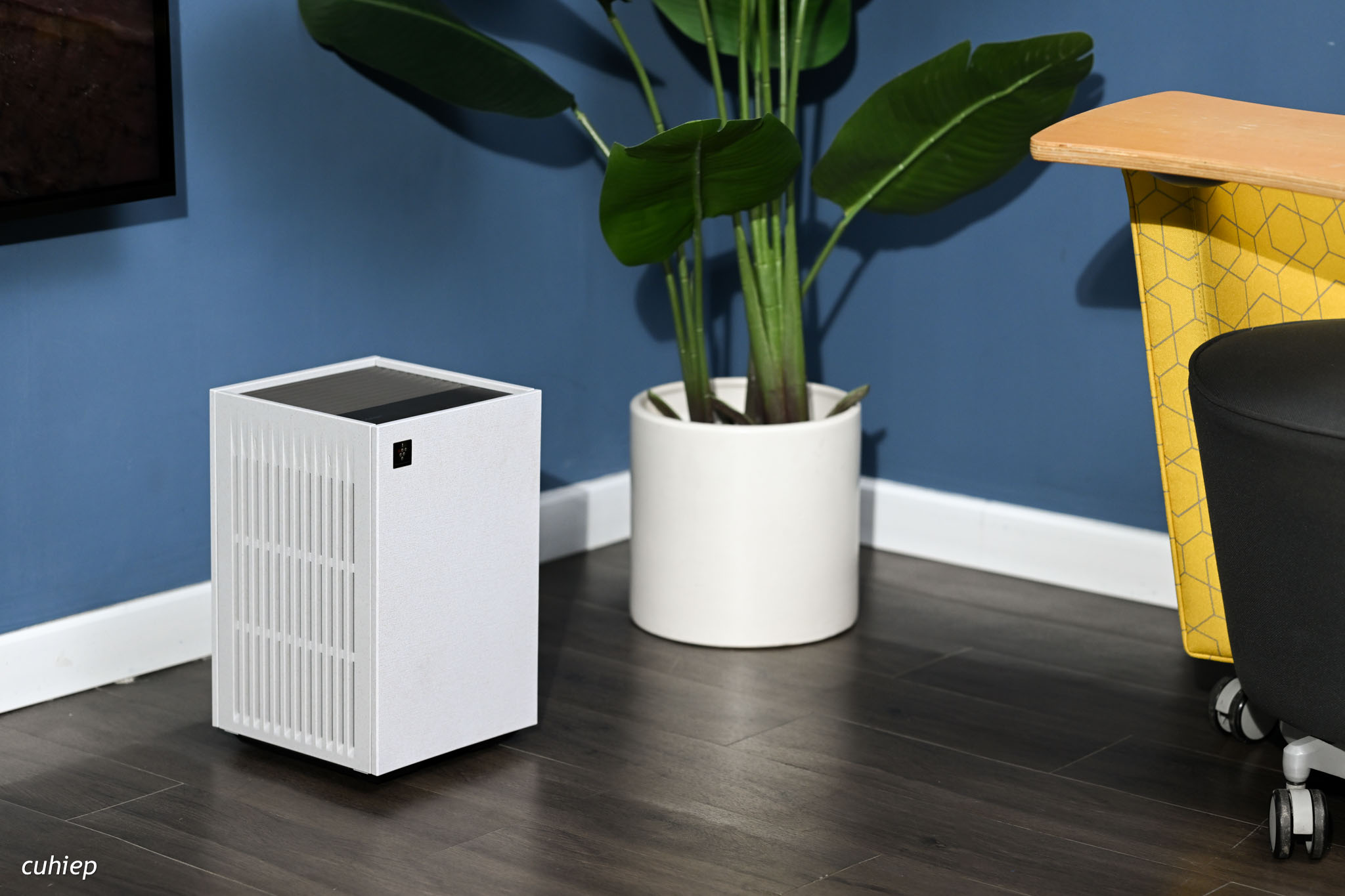 Trên tay SHARP Purefit Mini: nhỏ mà chất