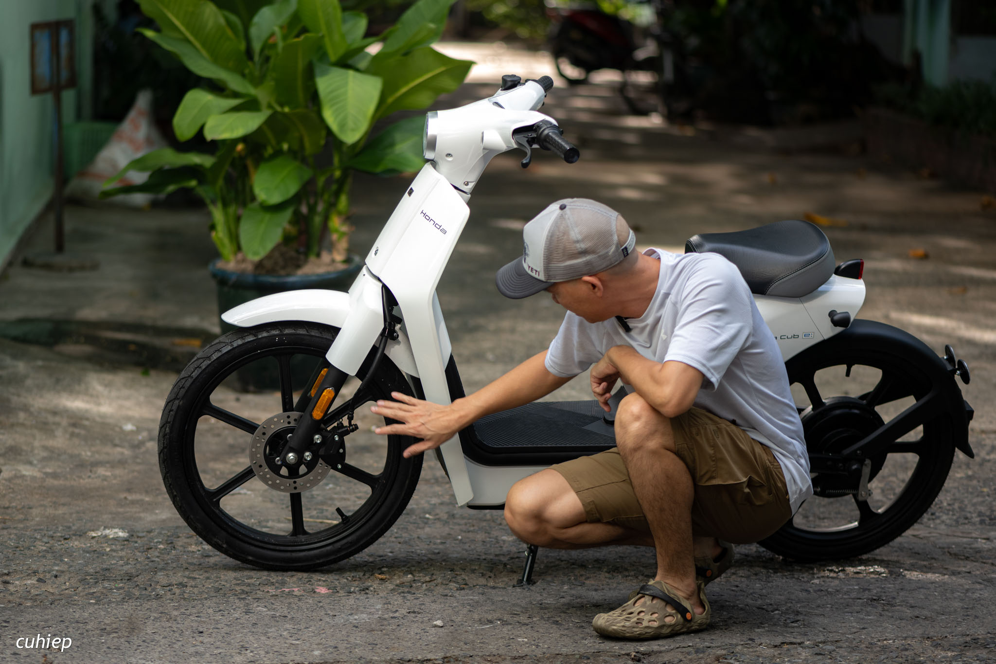 Trên tay Honda Cub E: đẹp và lạ