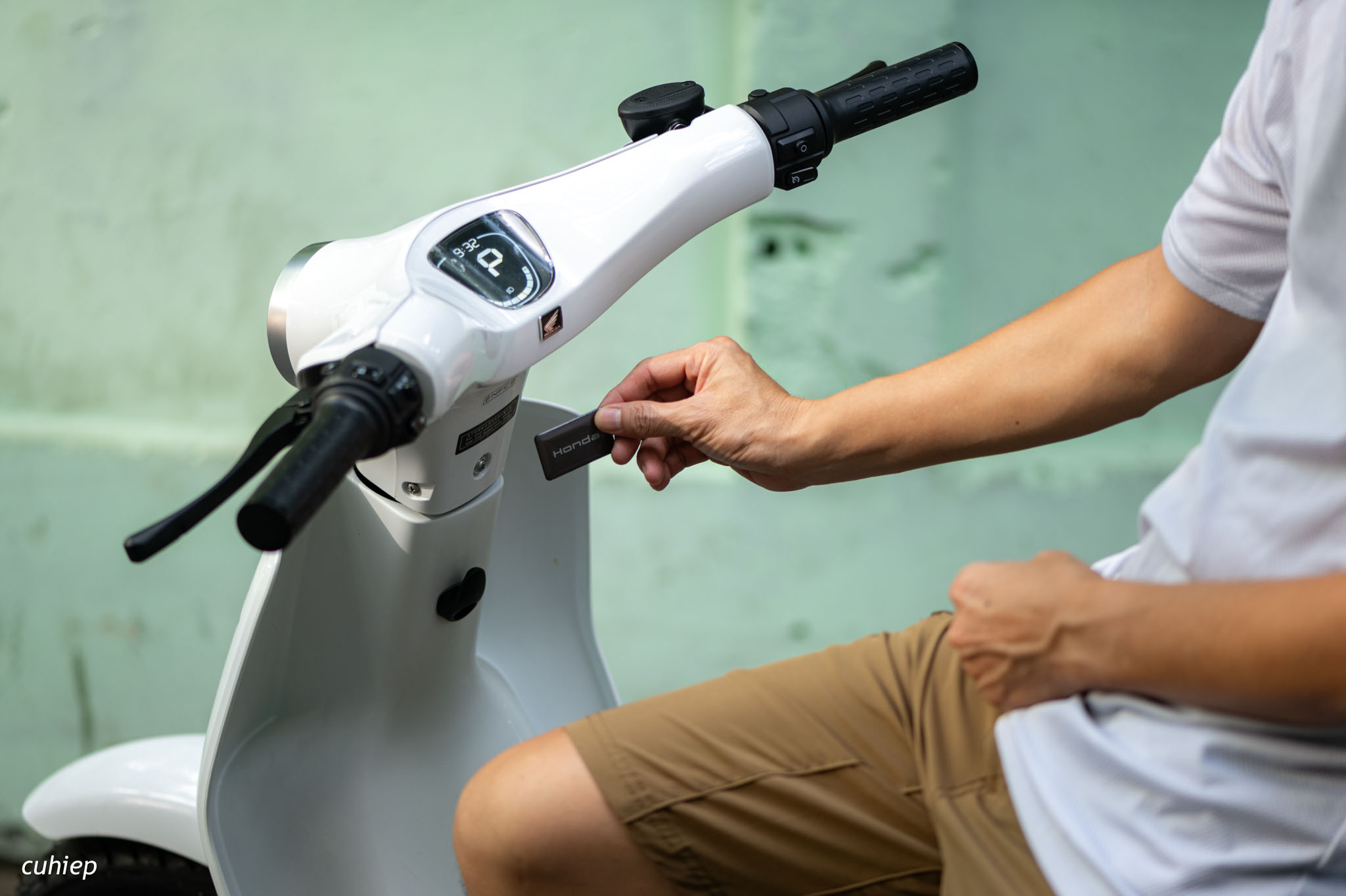 Trên tay Honda Cub E: đẹp và lạ