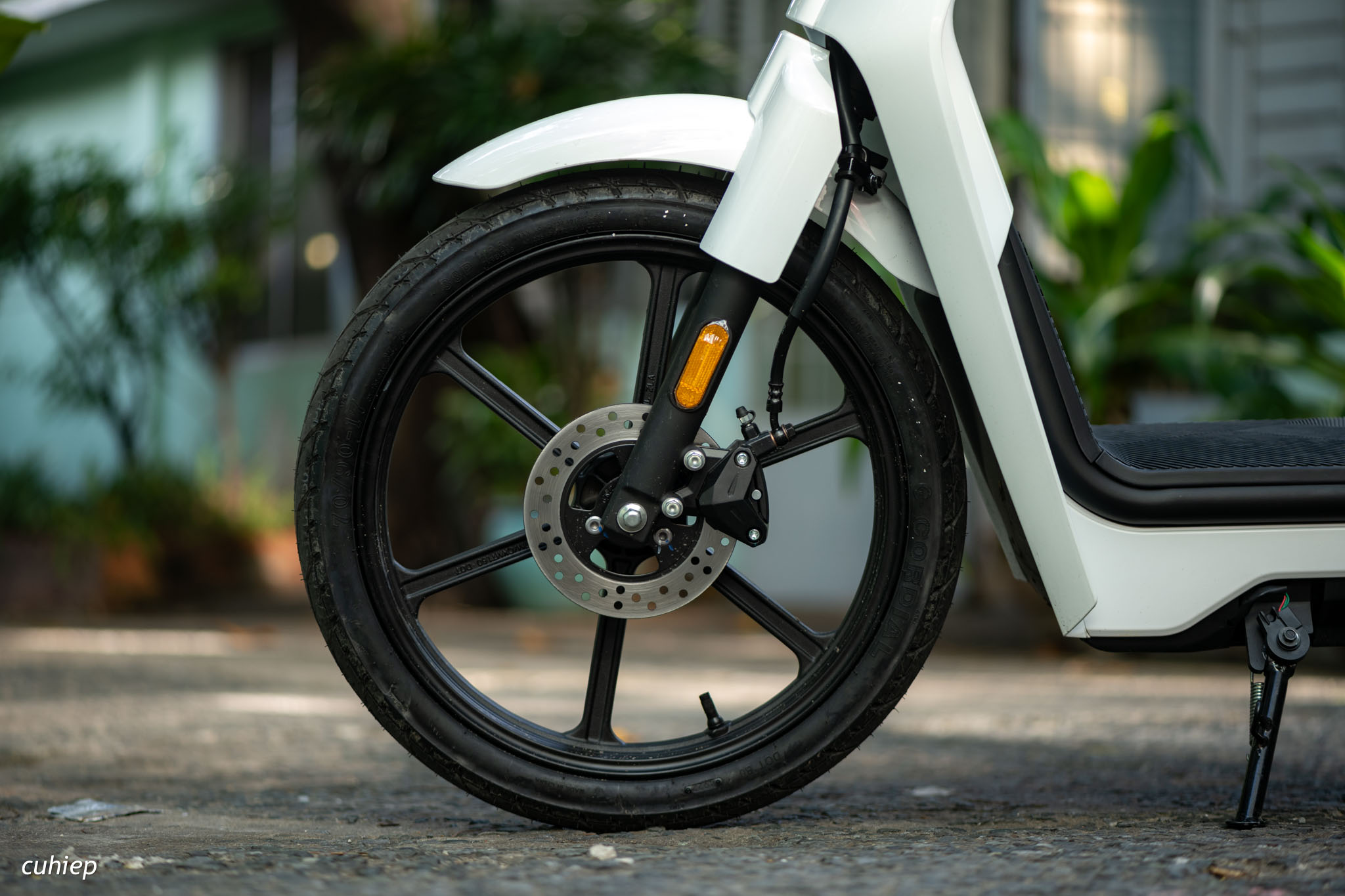 Trên tay Honda Cub E: đẹp và lạ