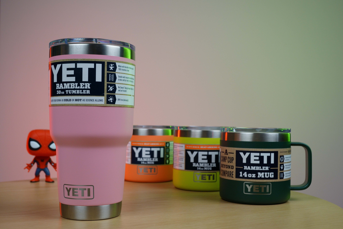 Yeti không chỉ đơn thuần là bán ly hay bình giữ nhiệt, mỗi màu sắc ...