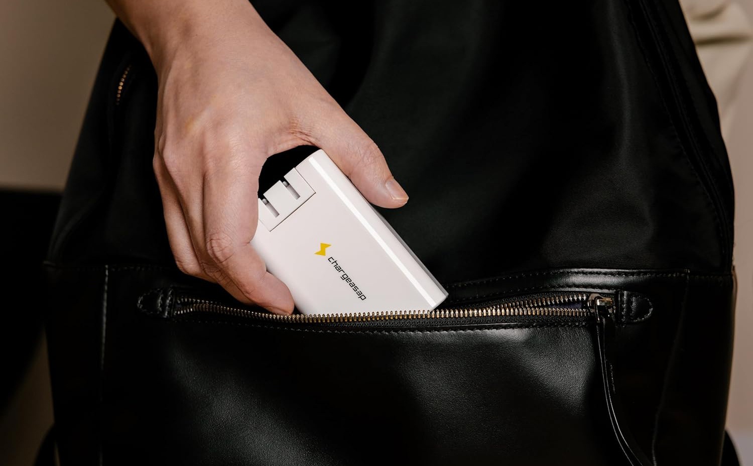 280W Zeus USB-C GaN Charger: Bộ sạc 280W nhỏ nhất thế giới, 4 cổng, có ...